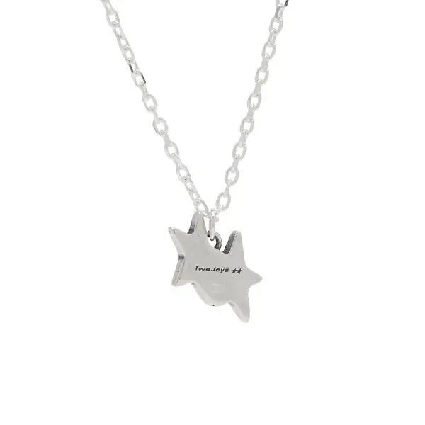 TWOJEYS Tilted Star Pendant Necklace