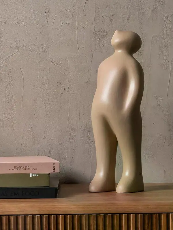 GARDECO Large The Visitor Ceramic Figurine