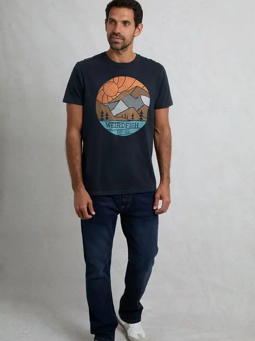 WEIRD FISH Foothills Front Print T-shirt - Navy