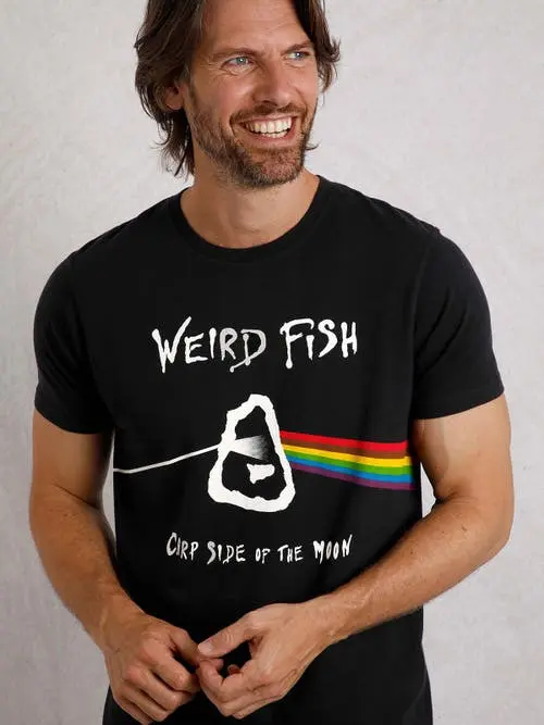 WEIRD FISH Carp Side Front Print Artist T-shirt - Black