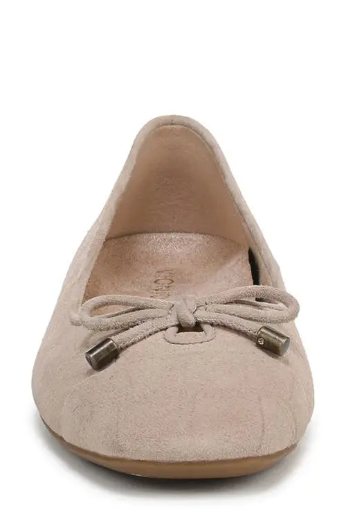 Vionic Klara Cap Toe Ballet Flat - Lucid Beige