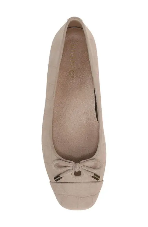 Vionic Klara Cap Toe Ballet Flat - Lucid Beige