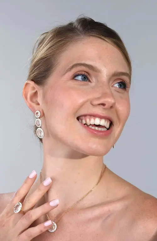 Goshwara Mélange Triple Tier Drop Earrings - Clear