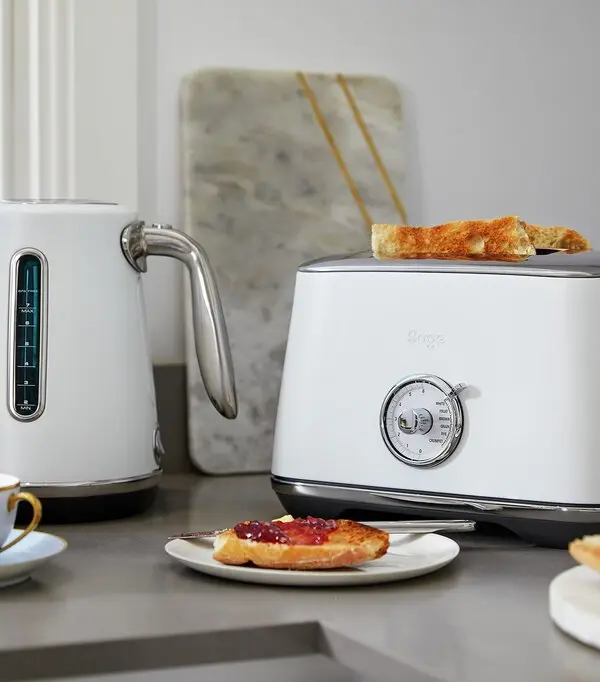 SAGE The Toast Select Luxe Toaster