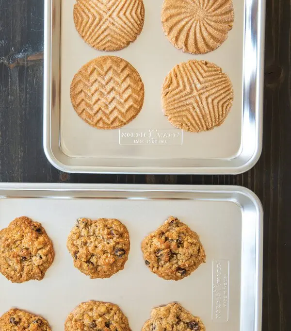 NORDICWARE Aluminium Naturals Quarter Sheet