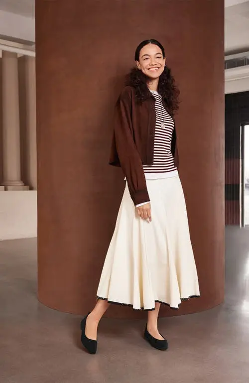 Vivaia Square-toe Flats