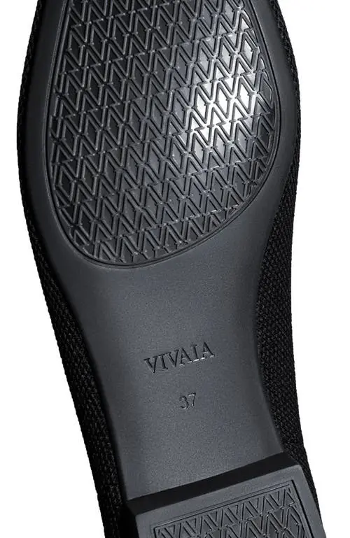 Vivaia Square-toe Flats