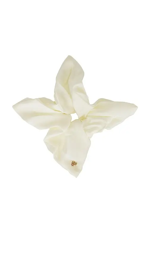 Lele Sadoughi Square Silk Scrunchie - Ivory