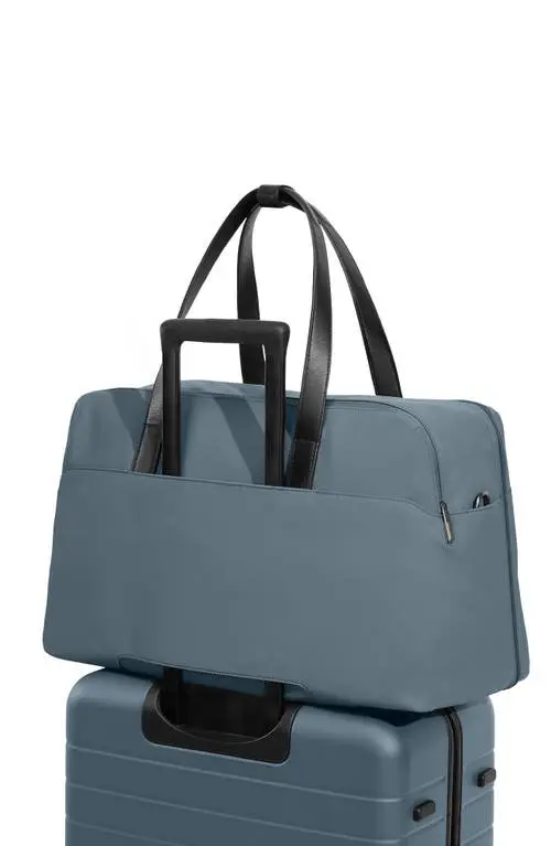 AWAY The Weekender Duffle Bag - Coast Blue