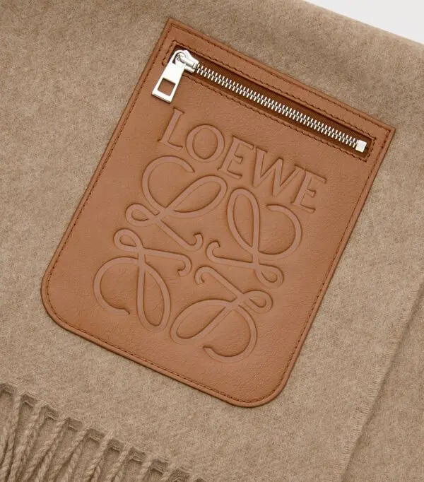Loewe Wool-cashmere Pocket-detail Scarf - Beige