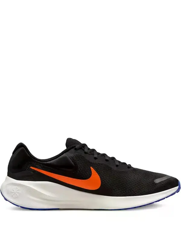 Nike Revolution 7 Sneakers