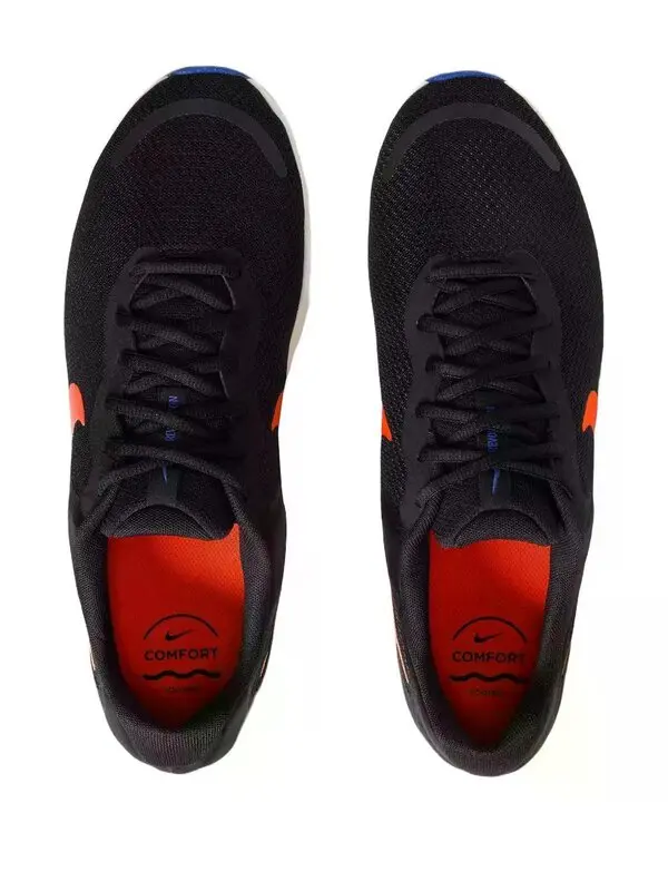 Nike Revolution 7 Sneakers