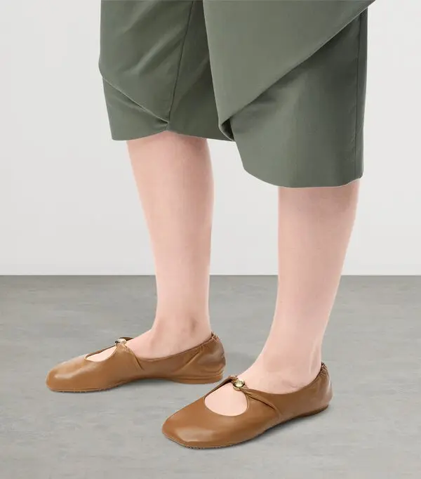 Loewe Nappa Leather Pebble Ballerinas - Brown