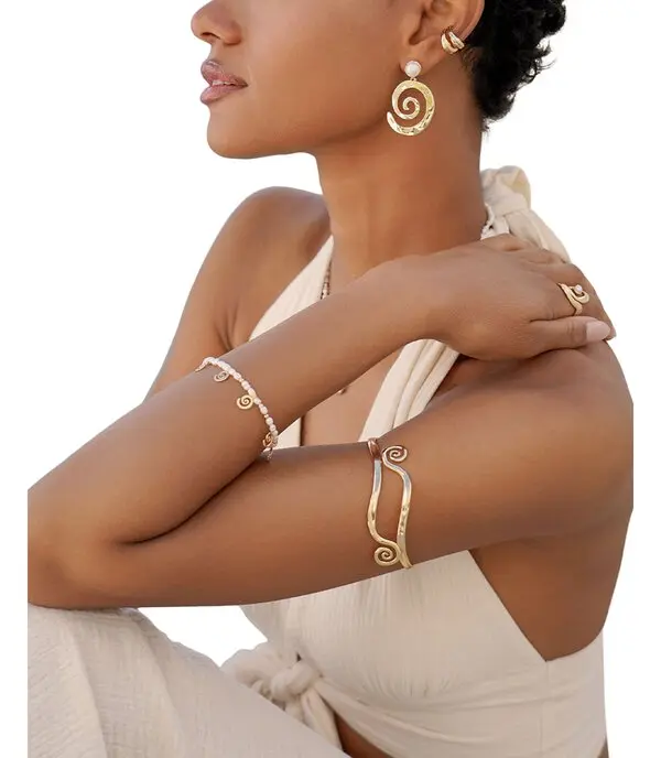 Ettika Intertwined Aura Swirl Arm Cuff