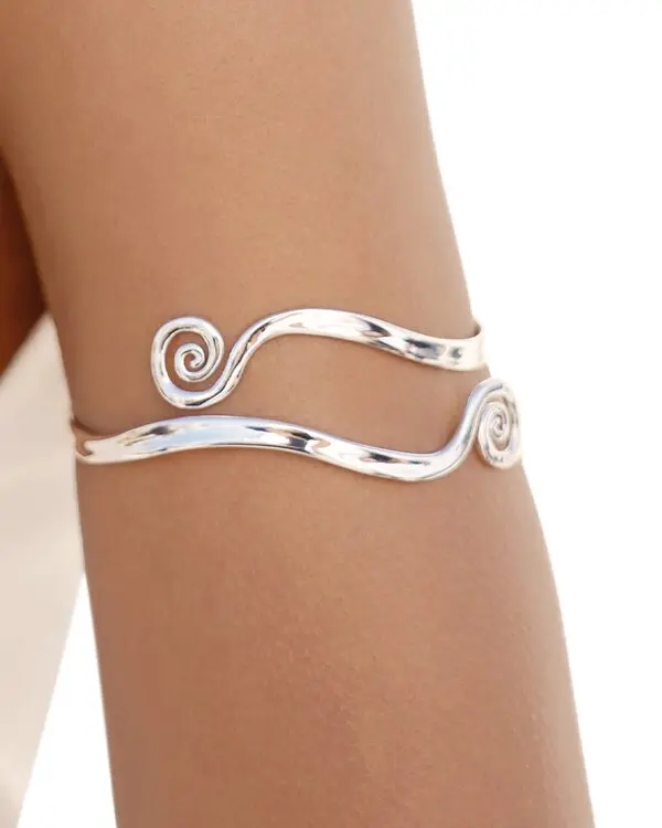 Ettika Intertwined Aura Swirl Arm Cuff - Silver