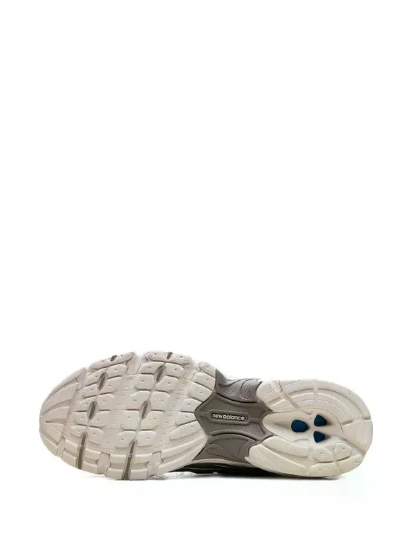 NEW BALANCE 740 Mesh Sneakers - Neutrals