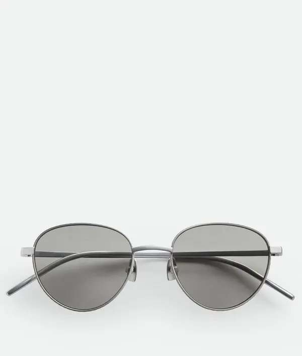 Bottega Veneta Intrecciato Panthos Sunglasses - Silver/grey
