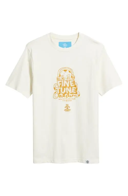 VIC GARCIA WORLD Fine Tune Graphic T-shirt