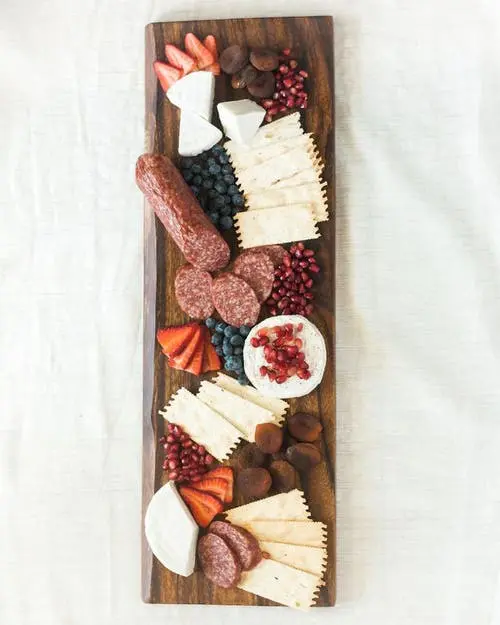 CREATIVE WOMEN 24" Acacia Wood Serving Board