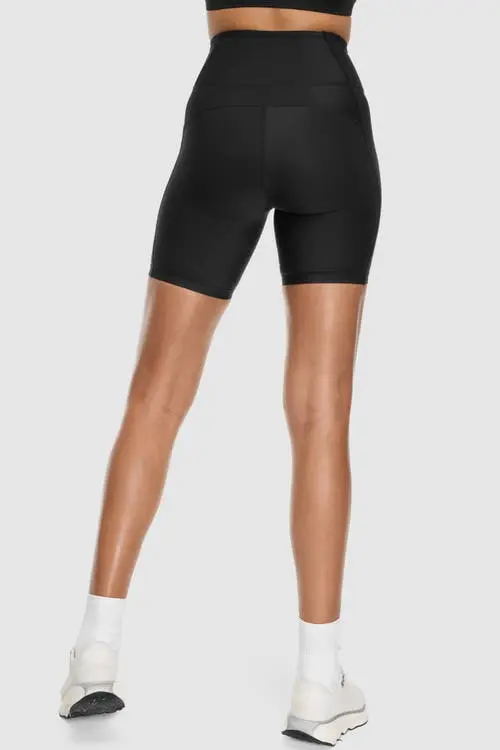 PELOTON Performance Pocket Run Short - Jet Black