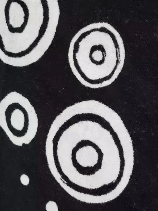 10 CORSO COMO Circle-pattern Reversible Blanket
