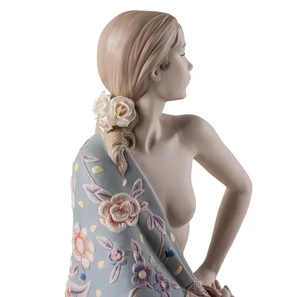 LLADRO Nude With Shawl, Metallic