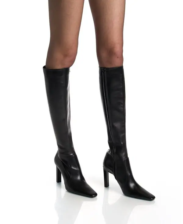 Saint Laurent Francoise Boots In Smooth Leather