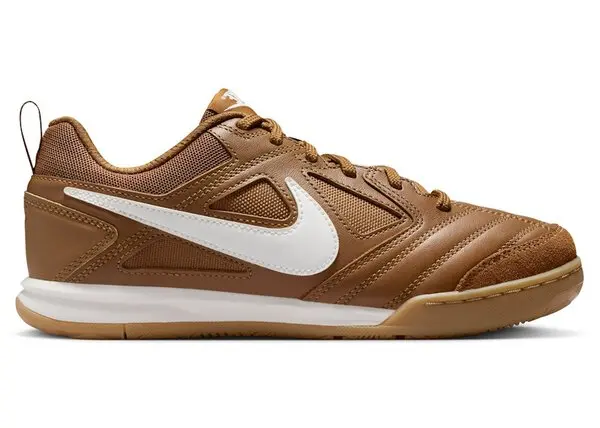 Nike Gato Archaeo Sneakers