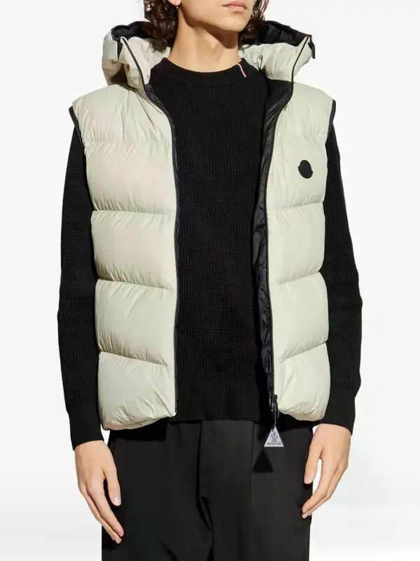 Moncler Quilted Padded Gilet With Hood - Grey
