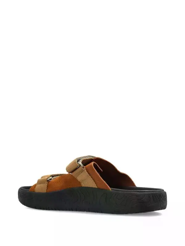 VEJA X Homecore Logo-embellished Slides