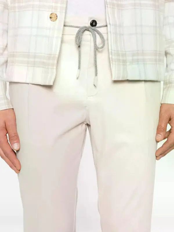 Eleventy Pleated Drawstring Trousers - Neutrals
