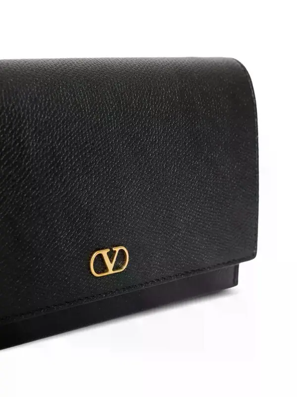 Valentino Garavani Logo-plaque Chain-strap Bag