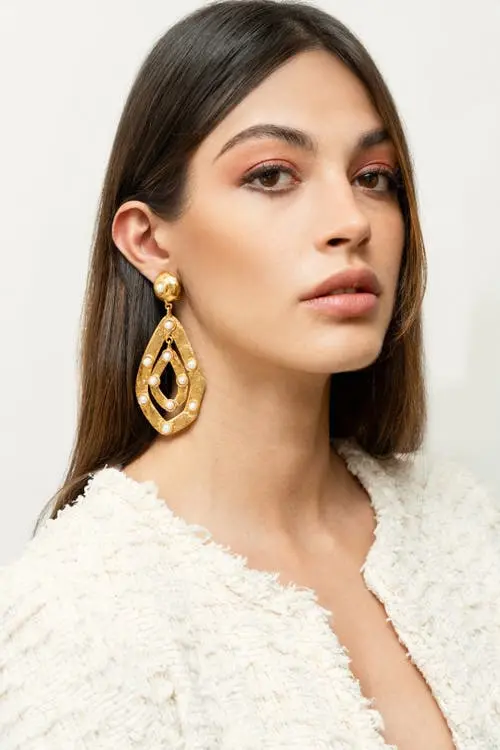 Sylvia Toledano Ava Clip-on Earrings - White