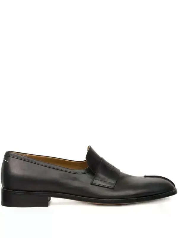 MAISON MARGIELA Tabi Leather Loafers - Black