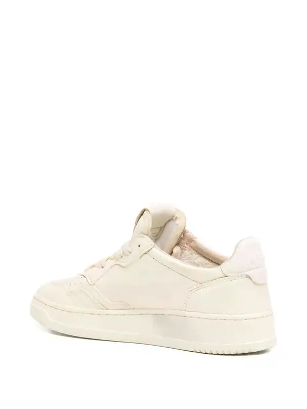 AUTRY Sup Vint Low-top Trainers - Neutrals
