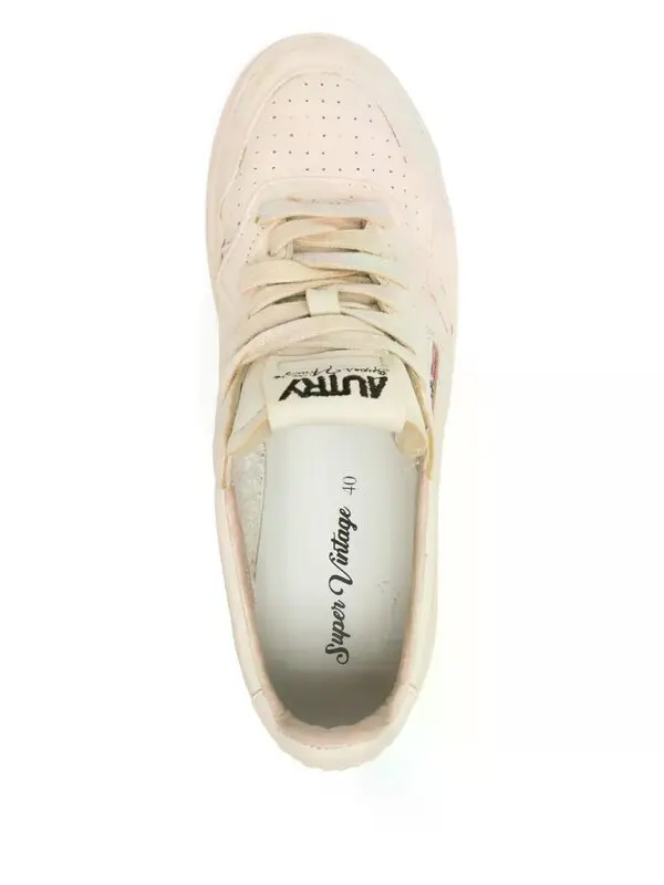 AUTRY Sup Vint Low-top Trainers - Neutrals