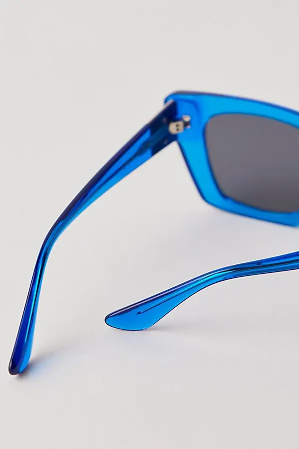 INDY Uptown Cat Eye Sunglasses - Blue