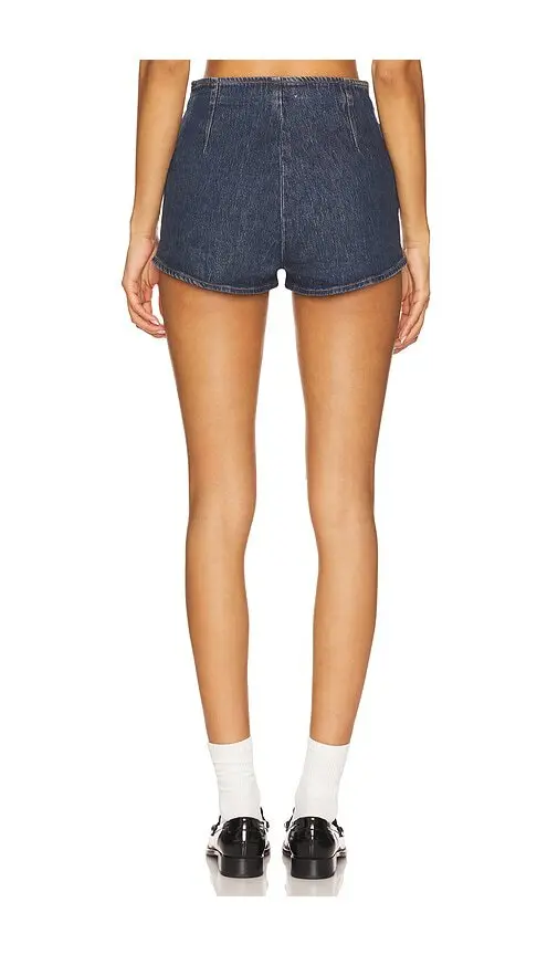 TRIARCHY Velma Hot Short
