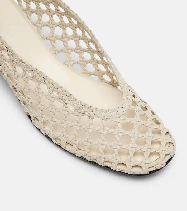 Le Monde Beryl Woven Leather Pumps