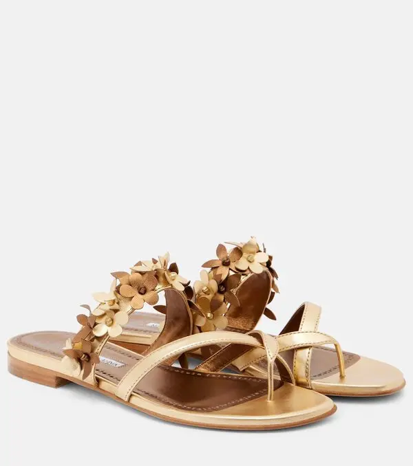 Manolo Blahnik Fiosa Metallic Leather Sandals - Gold