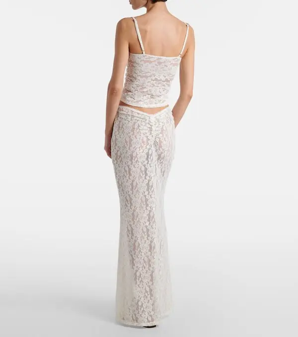 BANANHOT Floral Lace V-neck Top
