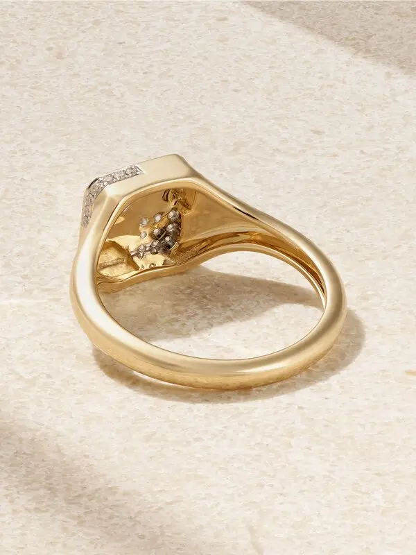 Yvonne Léon 9-karat Diamond Signet Ring