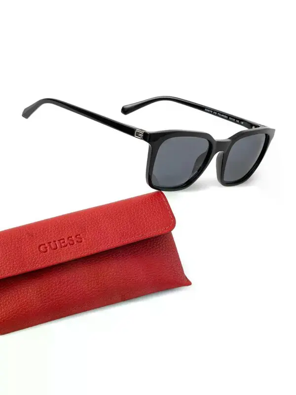 Guess Rectangle-frame Sunglasses - Black