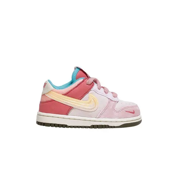 Nike Social Status X Dunk Low Td - Pink