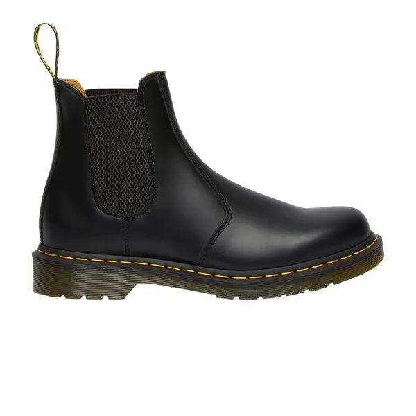 Dr. Martens 2976 Smooth Leather Chelsea Boots With Yellow Stitch - Black