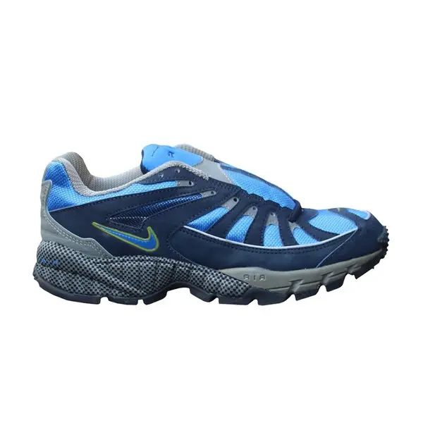 Nike Air Terra Triax Sneakers