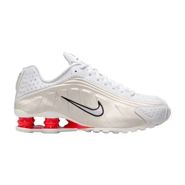 Nike Shox R4 Sneakers - Cream