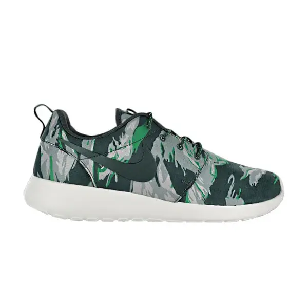 Nike Rosherun Gpx 'camo' Sneaker - Green