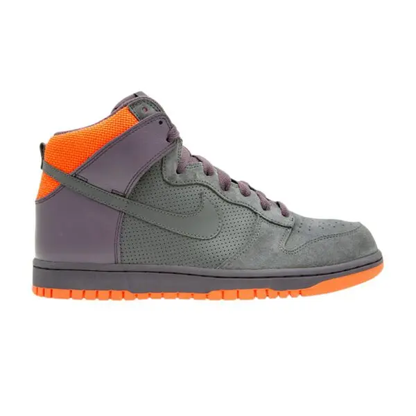 Nike Dunk High Top Sneakers - Grey