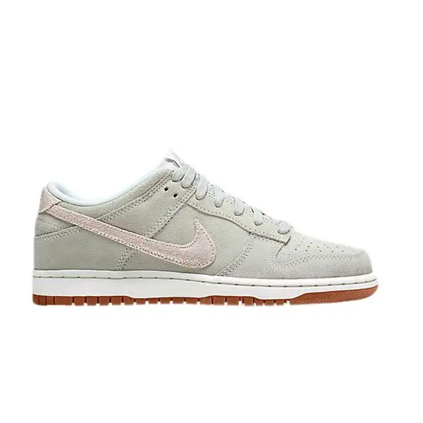 Nike Low Top Sneakers - Grey